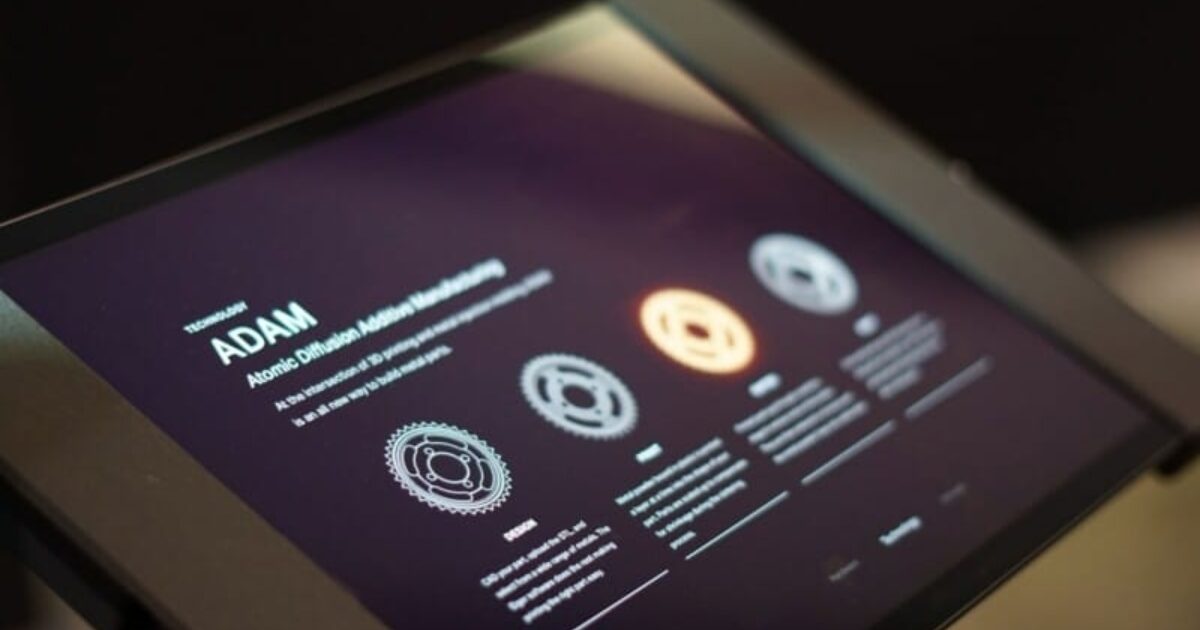 Custom Display Stands with the Desktop Series